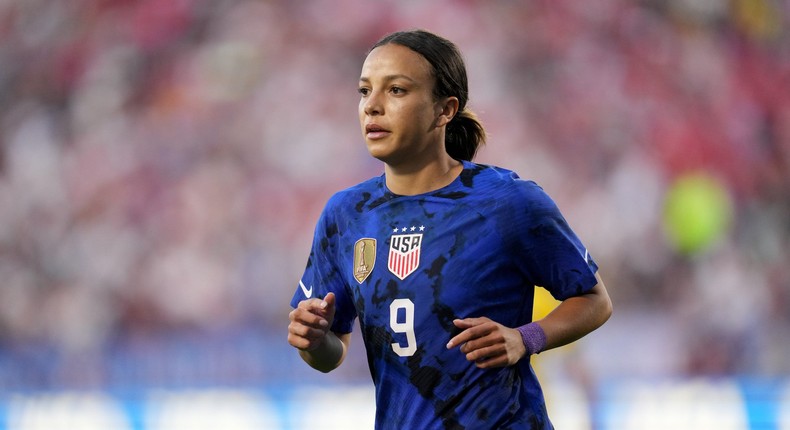 Mallory Swanson's recovery from a devastating knee injury starts with ...