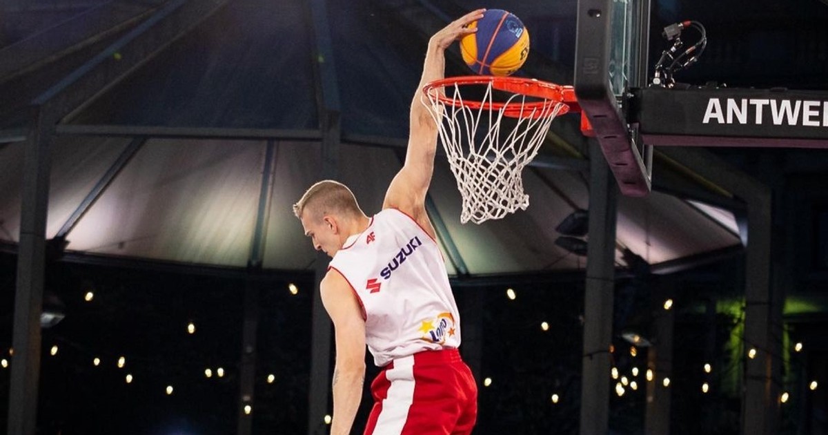 Piotr "Grabo" Grabowski został mistrzem świata w koszykarskich wsadach.