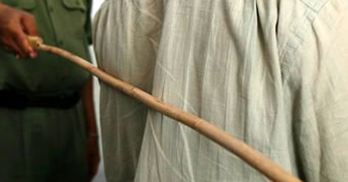 Ex-convict gets 10 strokes of cane, 6 months imprisonment for ₦20,000 ... Ex-convict gets 10 strokes of cane, 6 months imprisonment for ₦20,000 ...