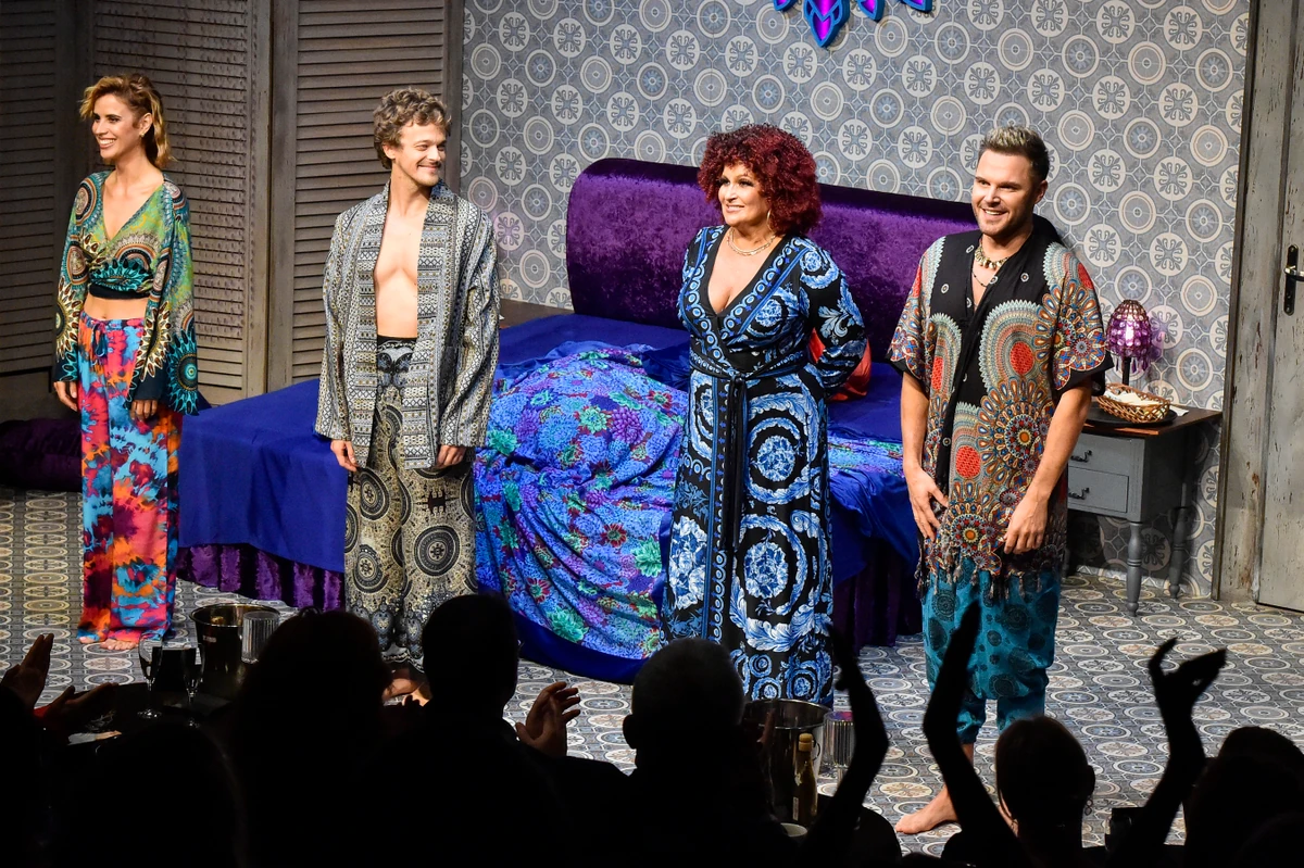 Spektakle z pieprzykiem tylko dla dorosłych. Ruszyła scena "Capitol by ...