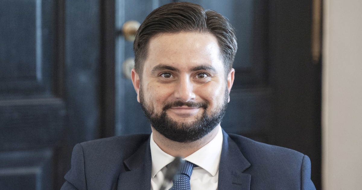 Wiceminister Norbert Kowalczyk miał wesele na 500 osób. Grał tam Bayer Full