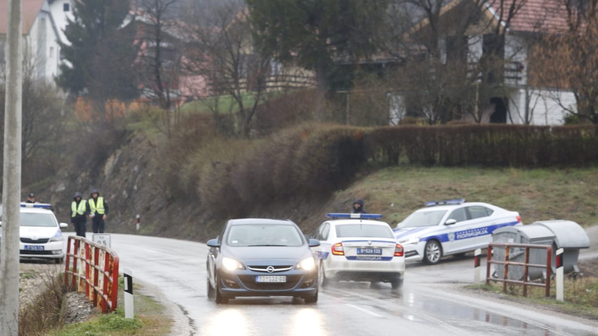 Nestala Danka Ilić: Proverava automobile i osobe koje su kršile zakon - Blic