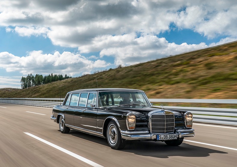 Mercedes 600. Limuzyna papieży, królów, prezydentów i cesarzy. 60 lat ...