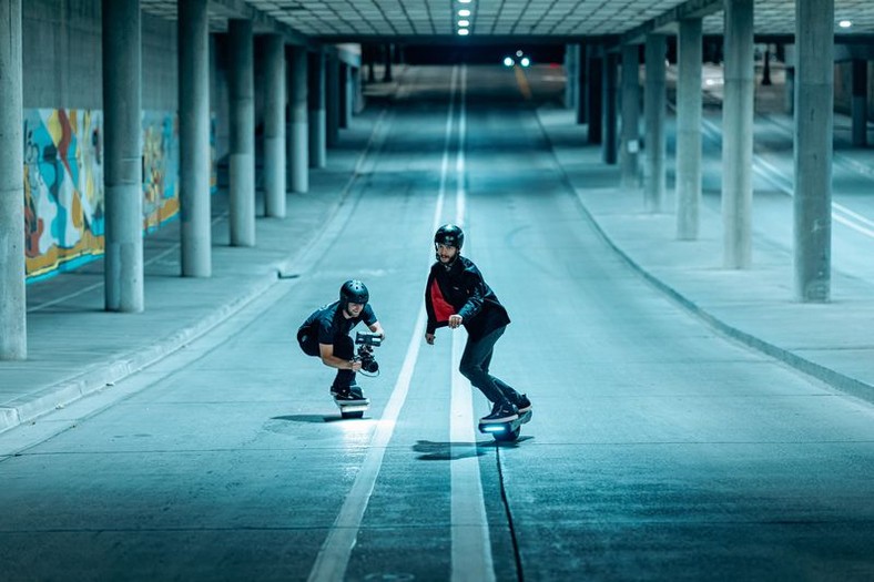 Future Motion prezentuje dwa nowe modele Onewheel. Wersja GT ma ponad ...