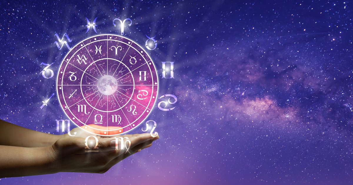 Napi horoszkóp: a Rák szárnyal a szerelemtől, a Kos pénzügyek terén kap ...