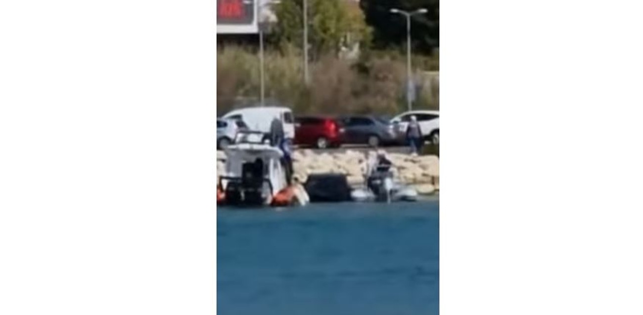 Slovenka autom udarila kamion u Trogiru, oba vozila završila u moru - Blic