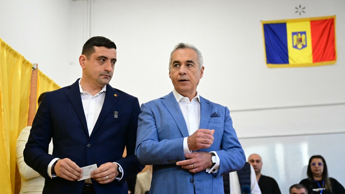 Drama na izborima u Rumuniji: Policija izbacila Simiona i Đorđeskua sa biračkog mesta - Blic