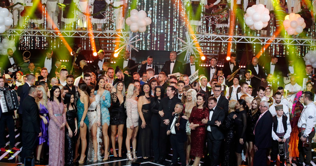 estrada pomoc drzave pevaci - Blic