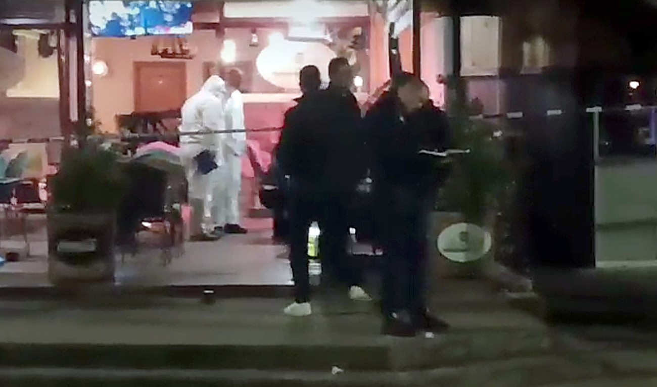 PRVE FOTOGRAFIJE SA MESTA ZLOČINA Dragan ubijen u lokalu u centru Podgorice, ubica i dalje u ...