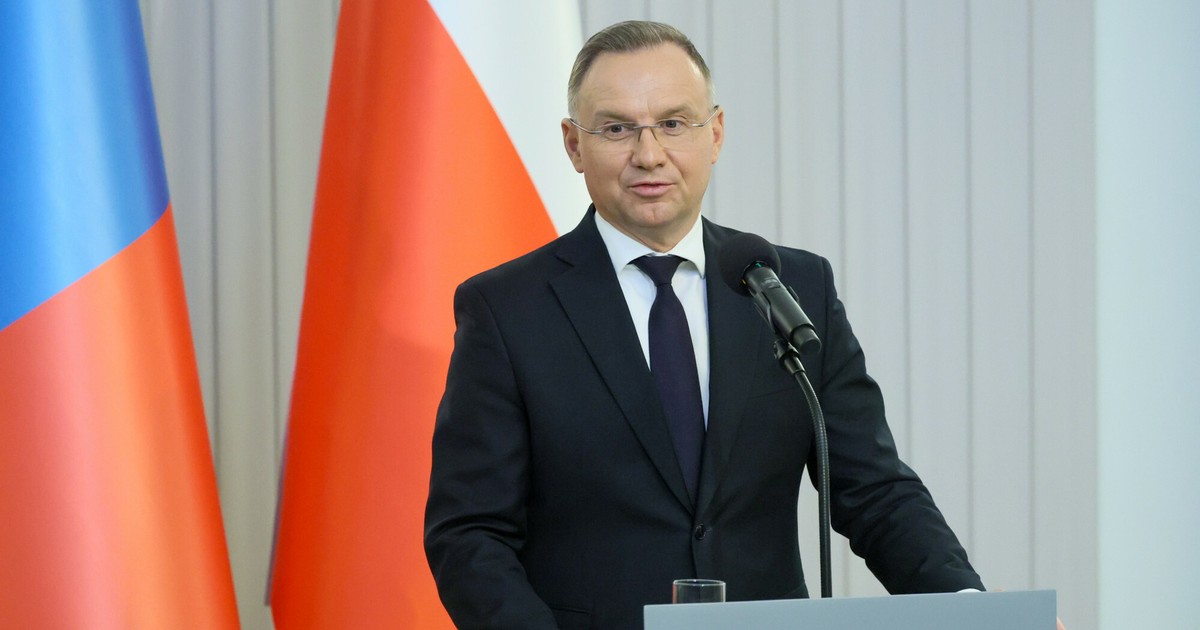 Tak Polacy ocenili 10 lat prezydentury Andrzeja Dudy [SONDAŻ]