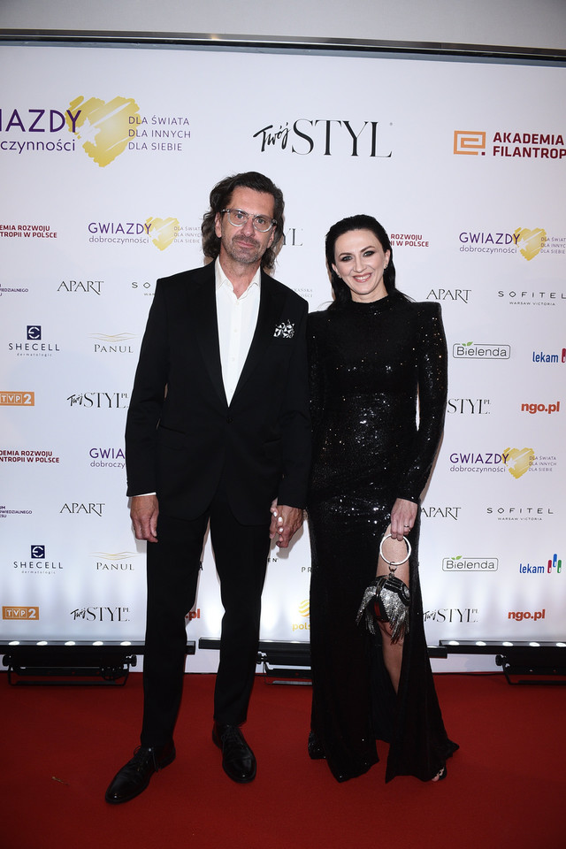 Agnieszka Hyży z ciążowym brzuszkiem na ściance. Zachwyciła - Plejada.pl