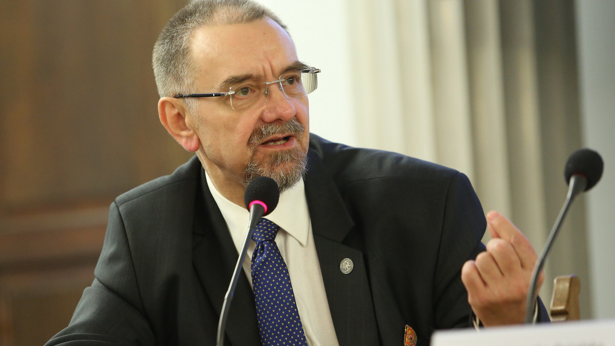 Prof. Dębski. Do pacjentek zajrzał wprost z pogrzebu swojej mamy - Zdrowie