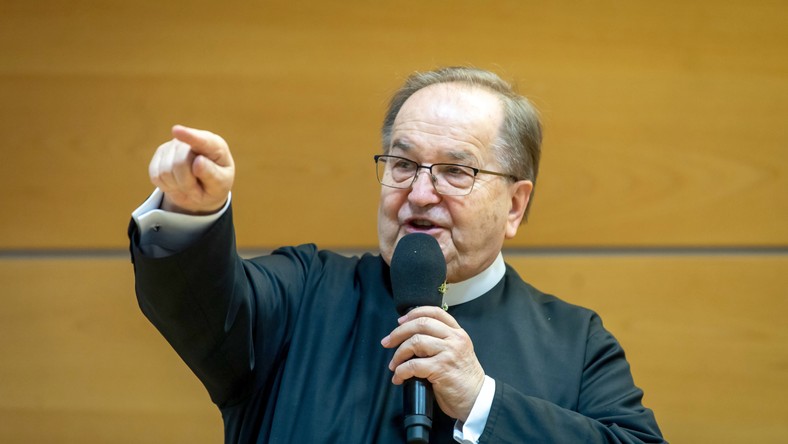 Ojciec Rydzyk ogłasza krucjatę modlitewną. Chodzi o wybory prezydenckie ...