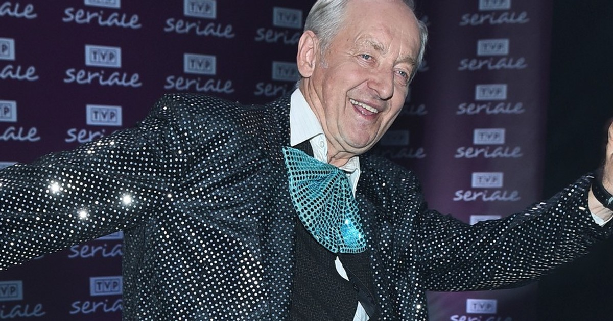 Andrzej Rosiewicz tańczy i śpiewa w "Minęło 20" TVP Info [WIDEO ...