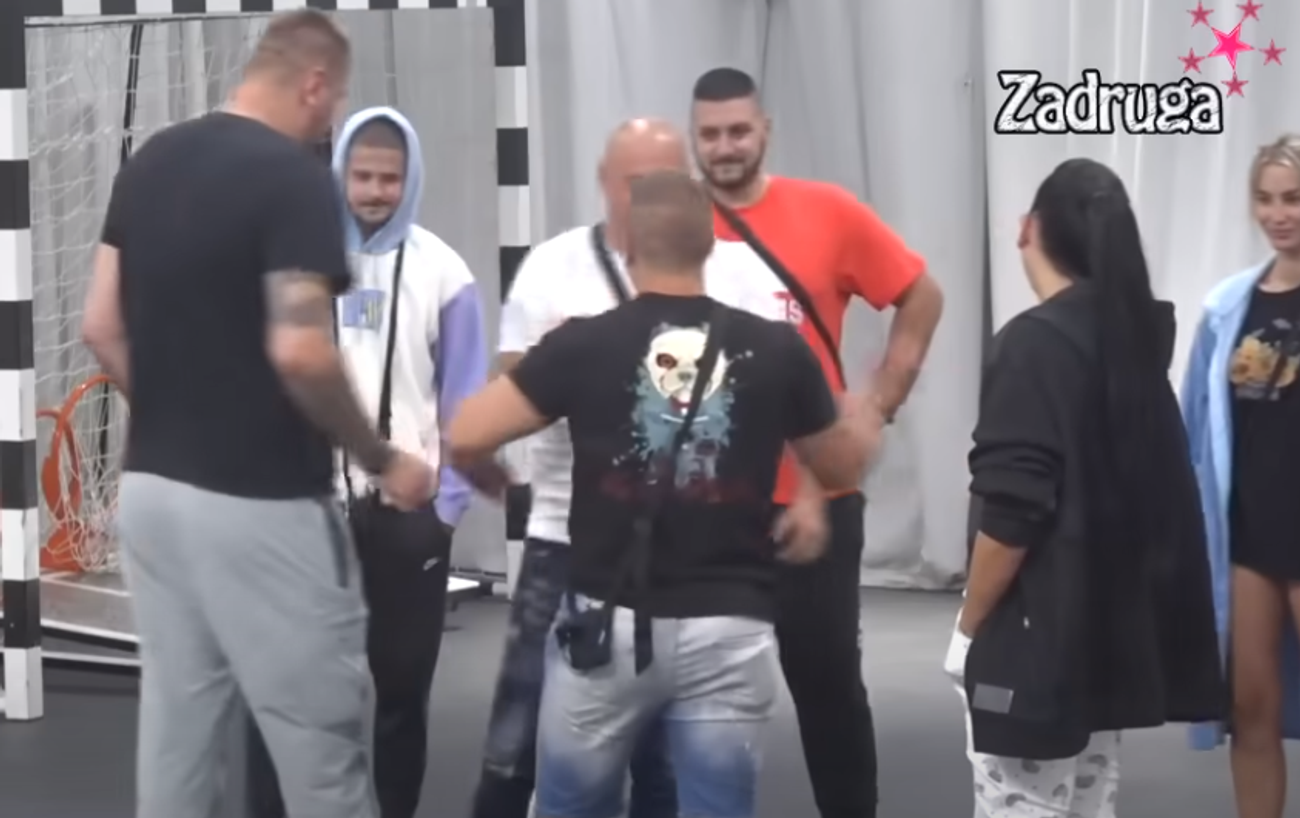 Evo ko je sinoć napustio Zadrugu: On je izbačen tik pred finale - Blic