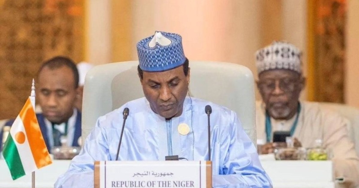 Niger PM accuses France of "training, financing and equipping ...