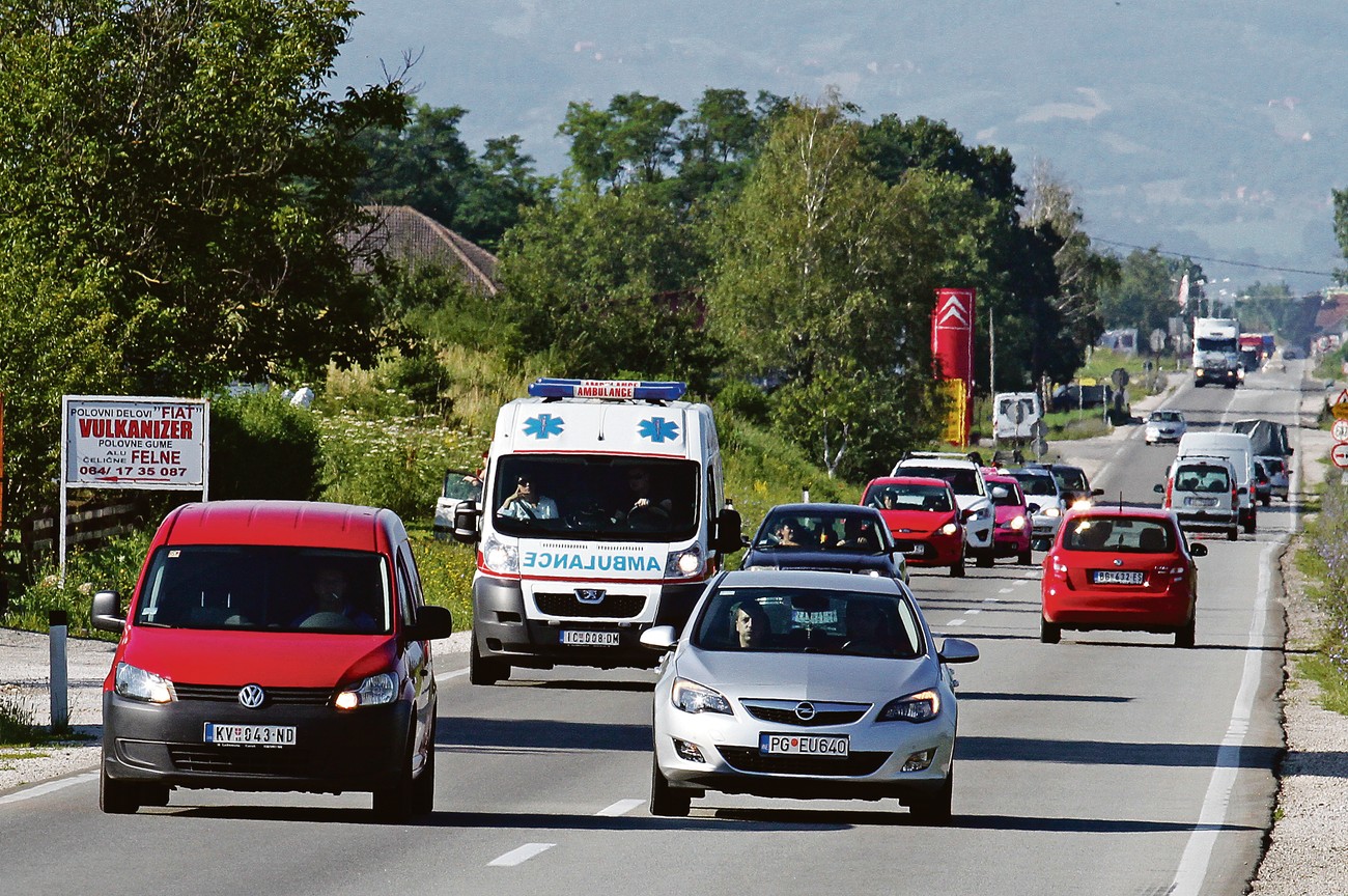 Pojačan saobraćaj na svim putevima u Srbiji - Blic