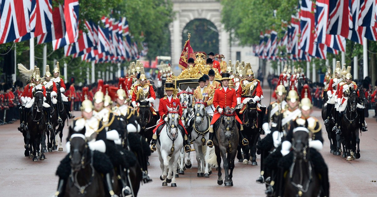 Oto nowa karoca Elżbiety II. "Bestia" Obamy może się schować - Dziennik.pl
