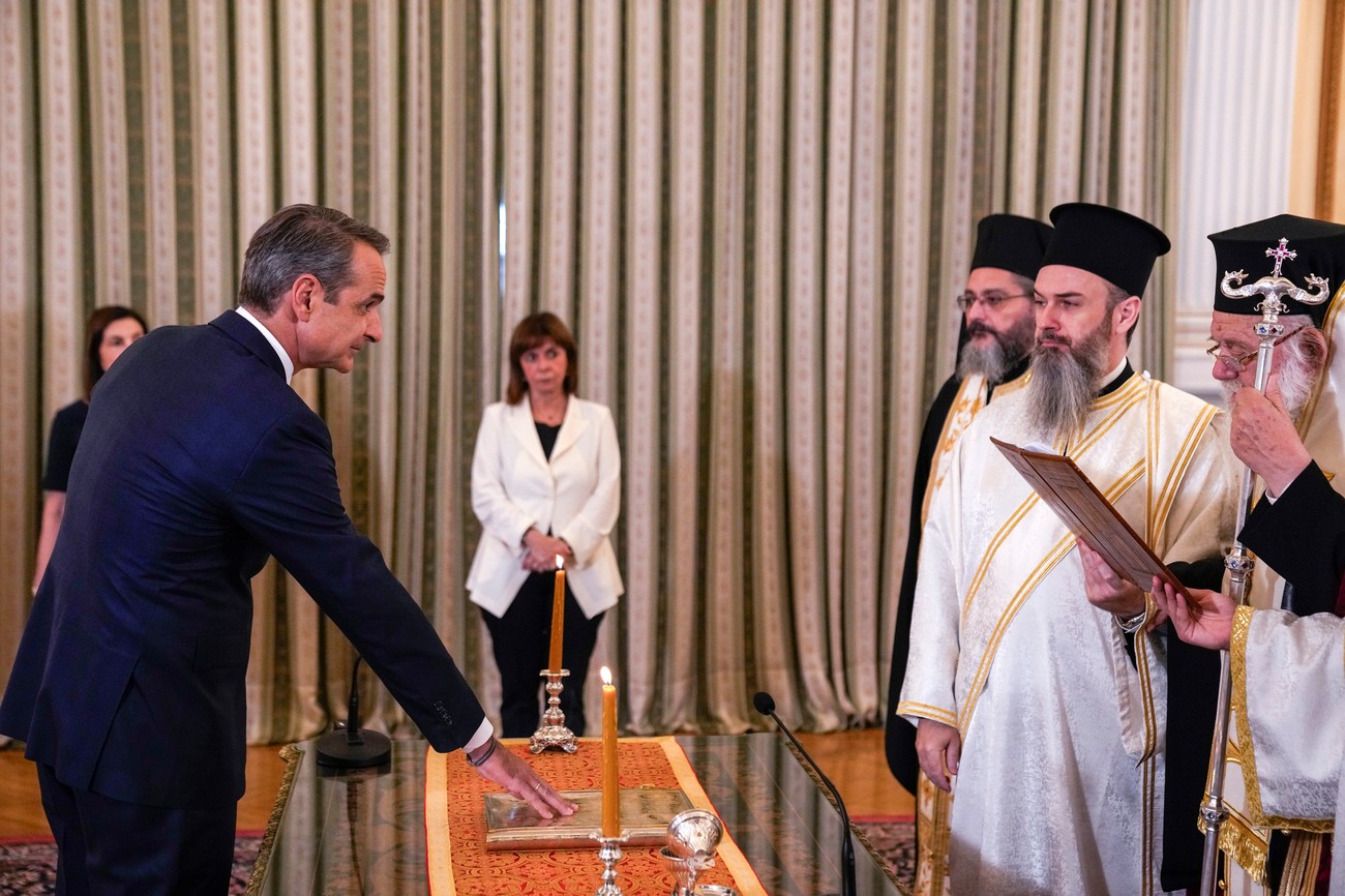 Micotakis položio zakletvu za premijera Grčke: "Osećam veliku težinu ...