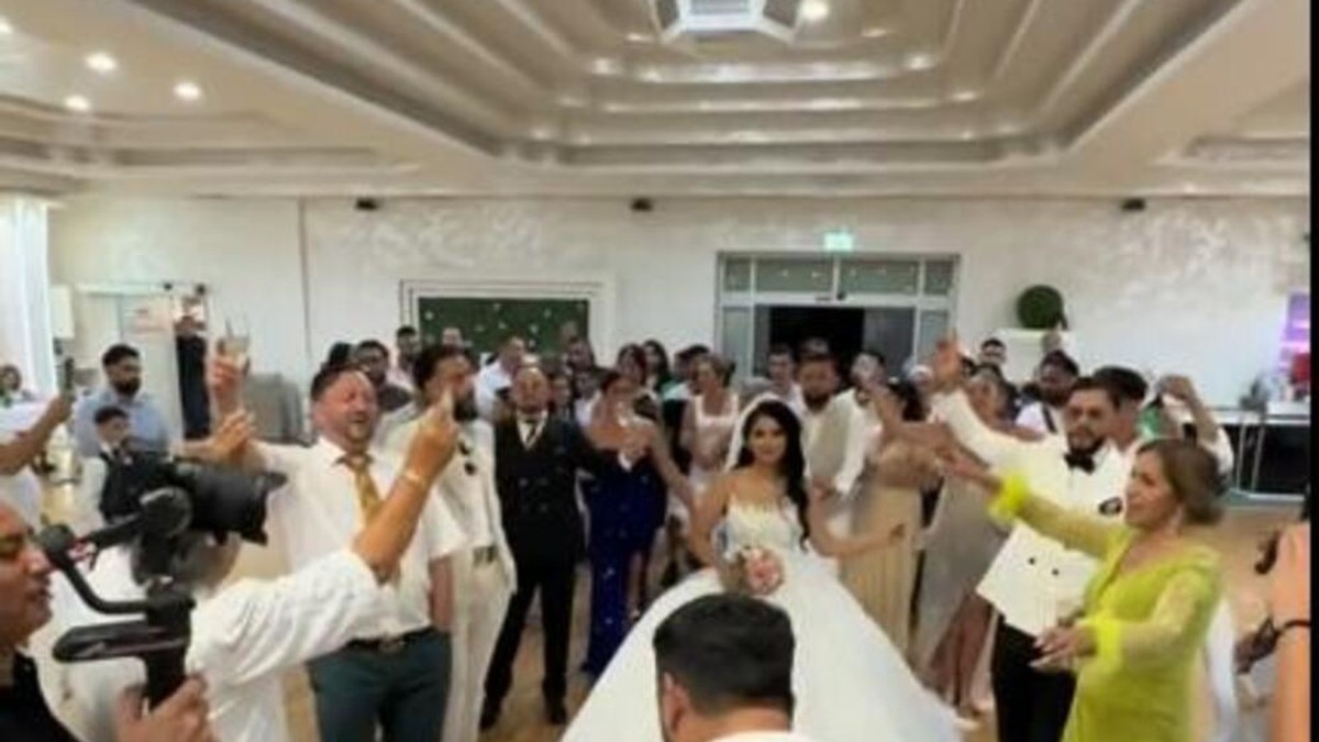 Romska svadba u Beču od milion evra: Samo zlato na ruci od 200.000 evra ...