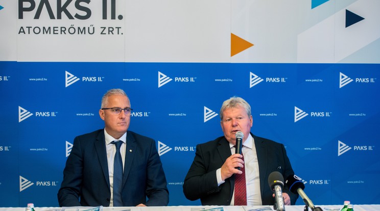 A paksi bővítésért felelős államtitkár után a teljes igazgatótanácsot ...