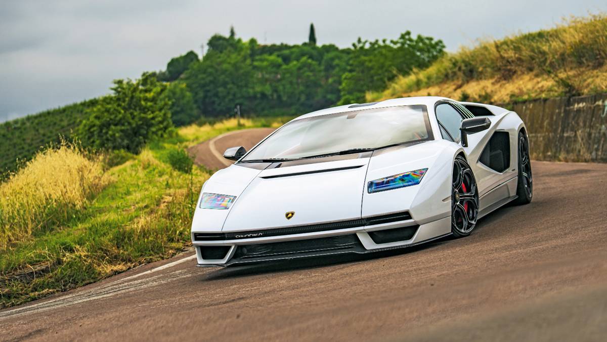 Lamborghini Countach – wrażenia z jazdy nowym, emocjonującym modelem