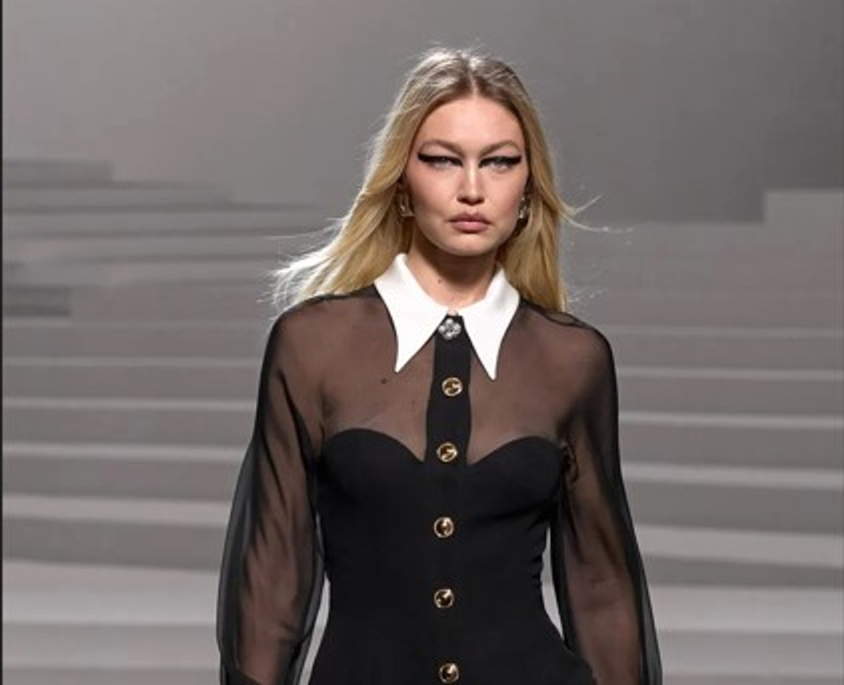 Versace revija na Nedelji mode u Milanu pomera sve granice - Žena.rs