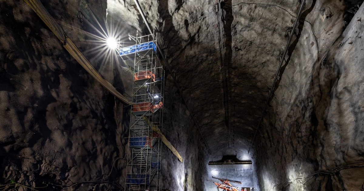 Scientists are building tunnels under South Dakota for a $3 billion ...