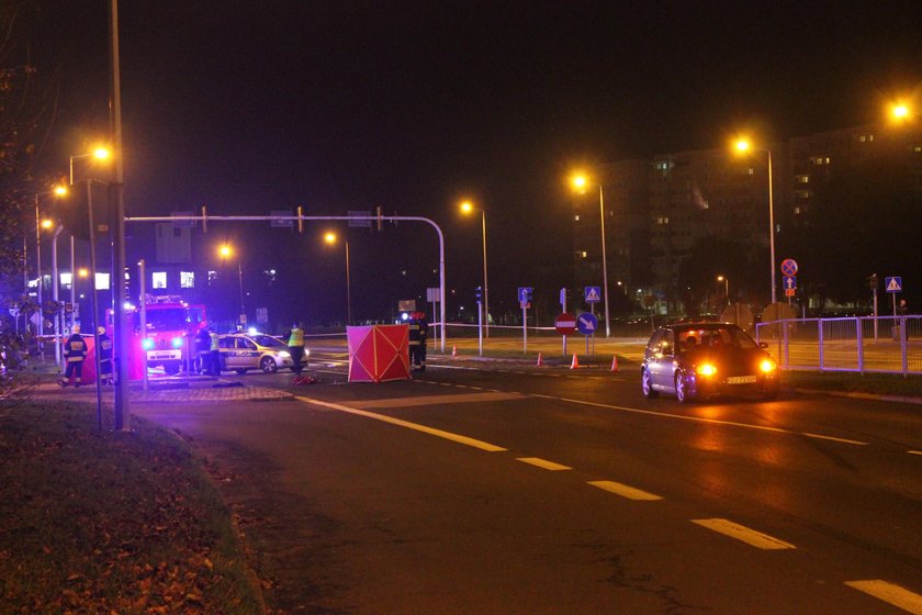Jelenia Góra. Dwie osoby zginęły przez nielegalne wyścigi. Zaskakująca ... Jelenia Góra. Dwie osoby zginęły przez nielegalne wyścigi. Zaskakująca ...