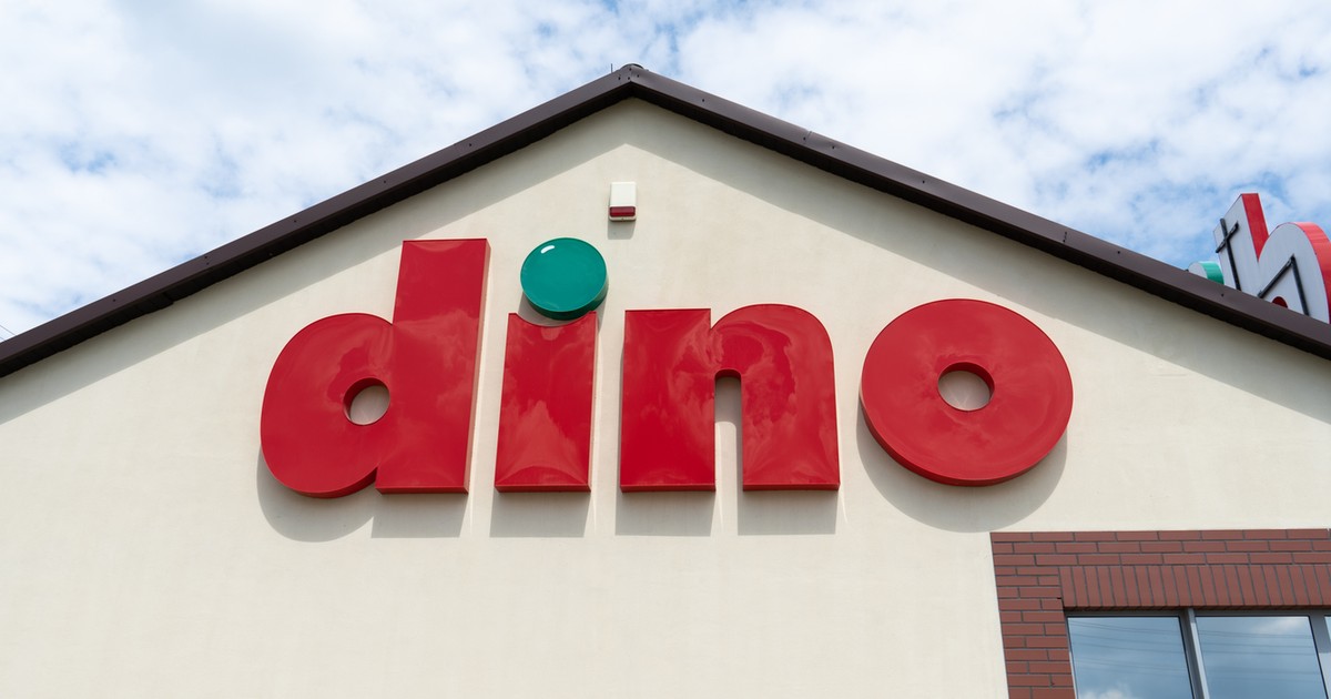 Ile zarabia się w Dino? Oto stawki na tle konkurencji