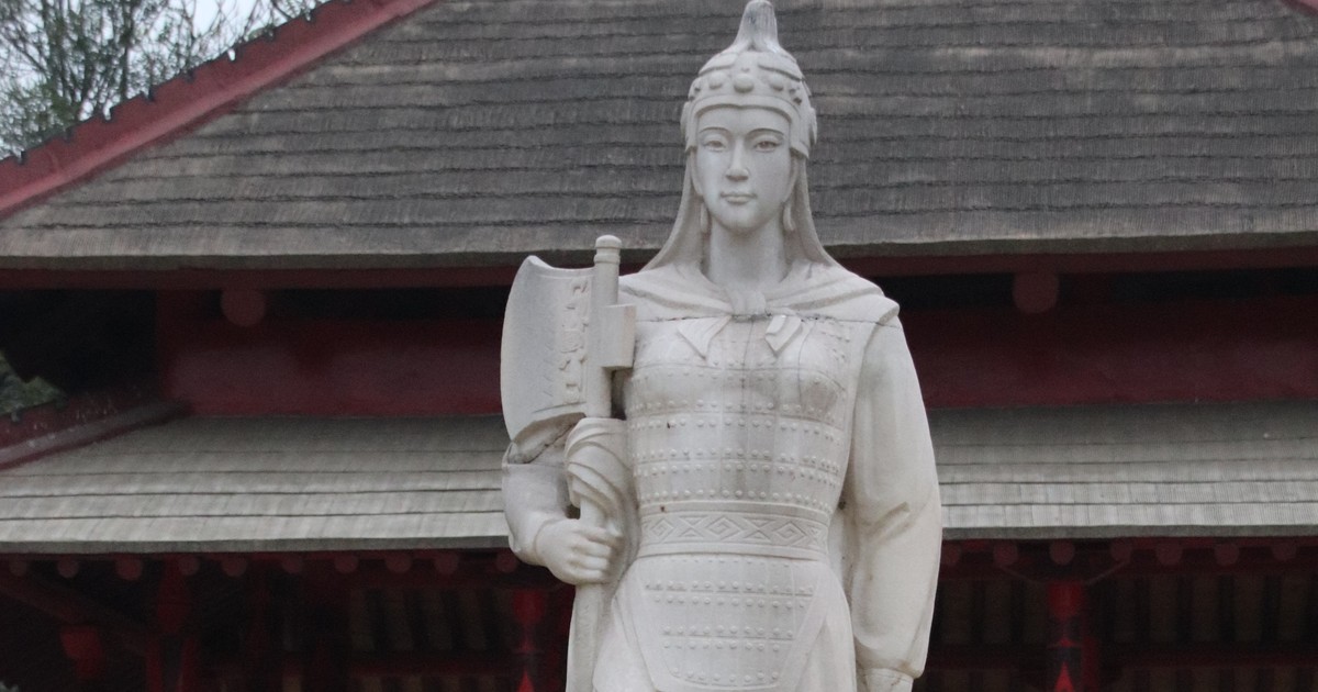 Jej mąż miał 64 żony, ale ona wywalczyła sobie pozycję. Kim była lady ...