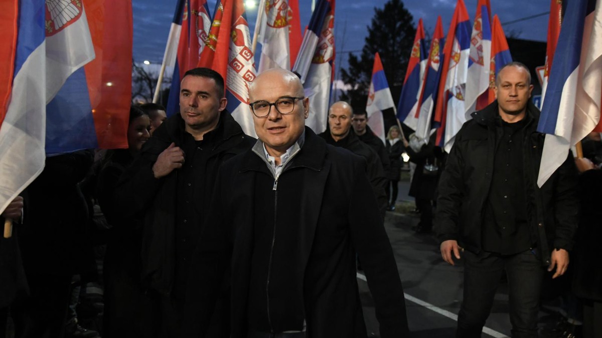 Vučević iz Futoga poručio: "Srbiji i Novom Sadu potreban mir" (Foto) - Blic