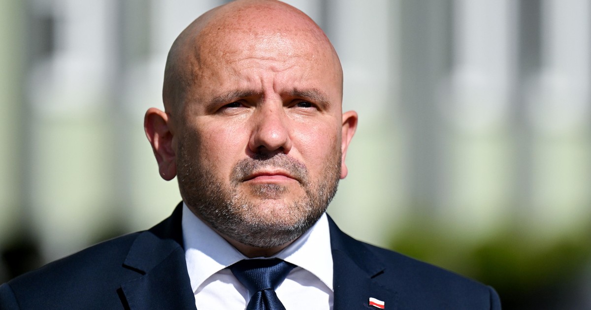 Monolog do domofonu i "olimpijczyk" wykluczony z komisji. Kim jest Mariusz Gosek - Wiadomości