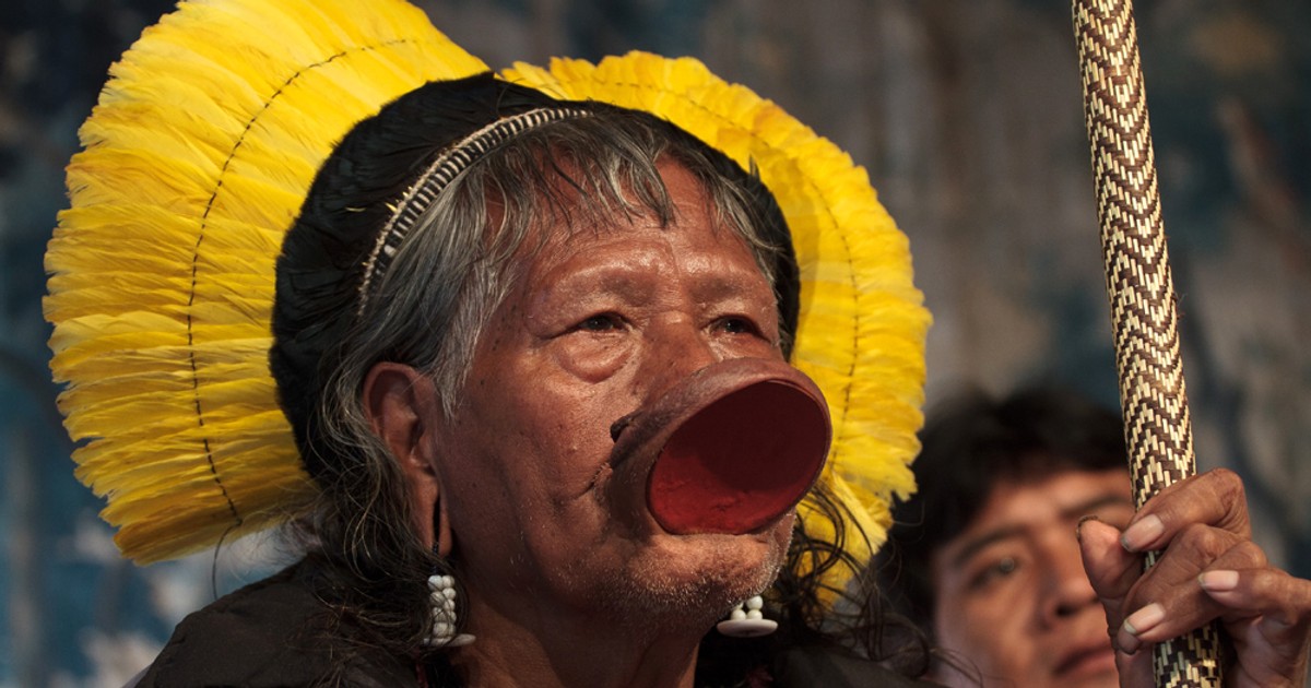 Raoni Metuktire czyli historia zdjęcia "płaczącego Indianina" i Belo ...