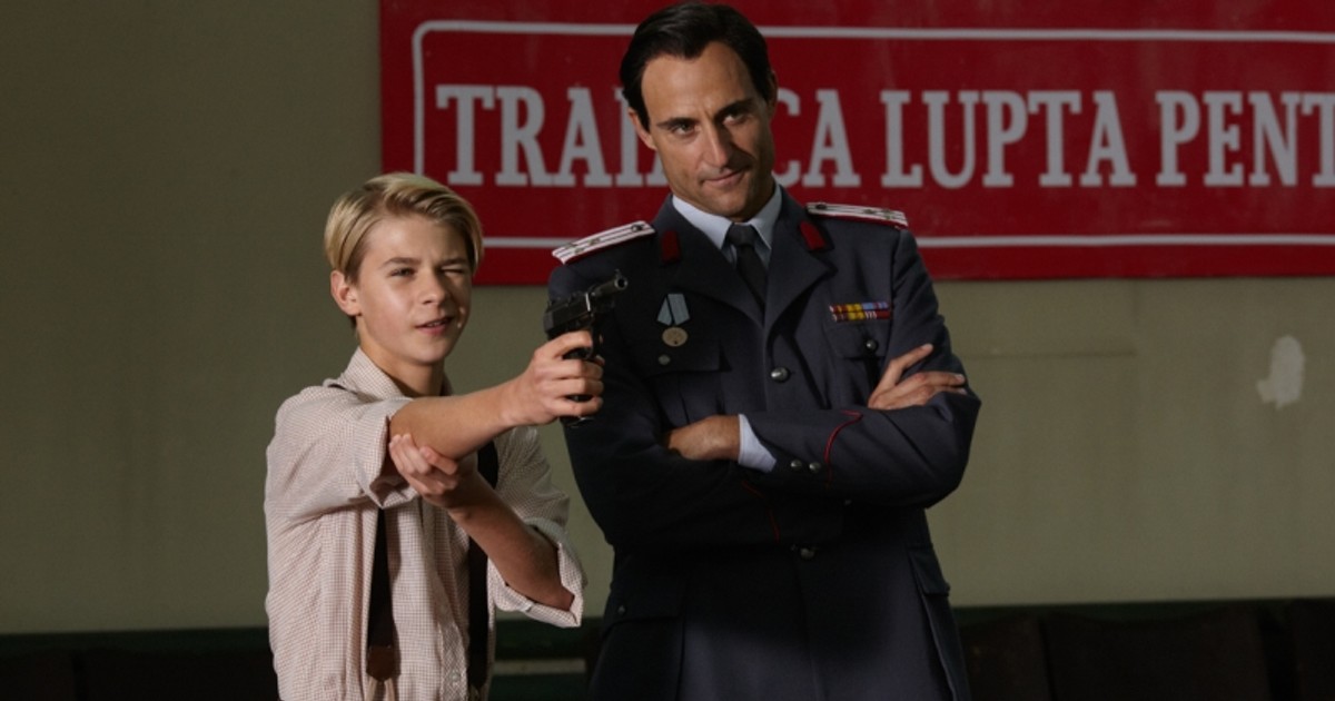 Marcin Walewski w "Closer to the Moon" - Film