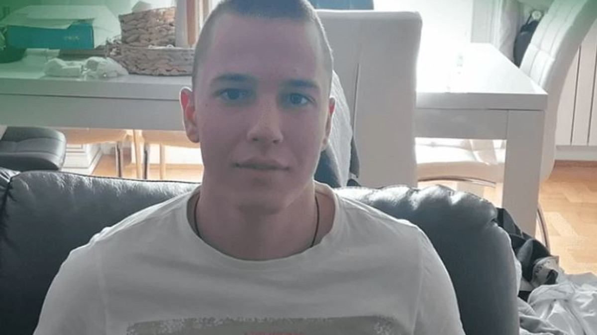 Pomozite da Stefan (19) ponovo hoda: Nakon teške operacije pršljena sada vodi najveću bitku - Blic