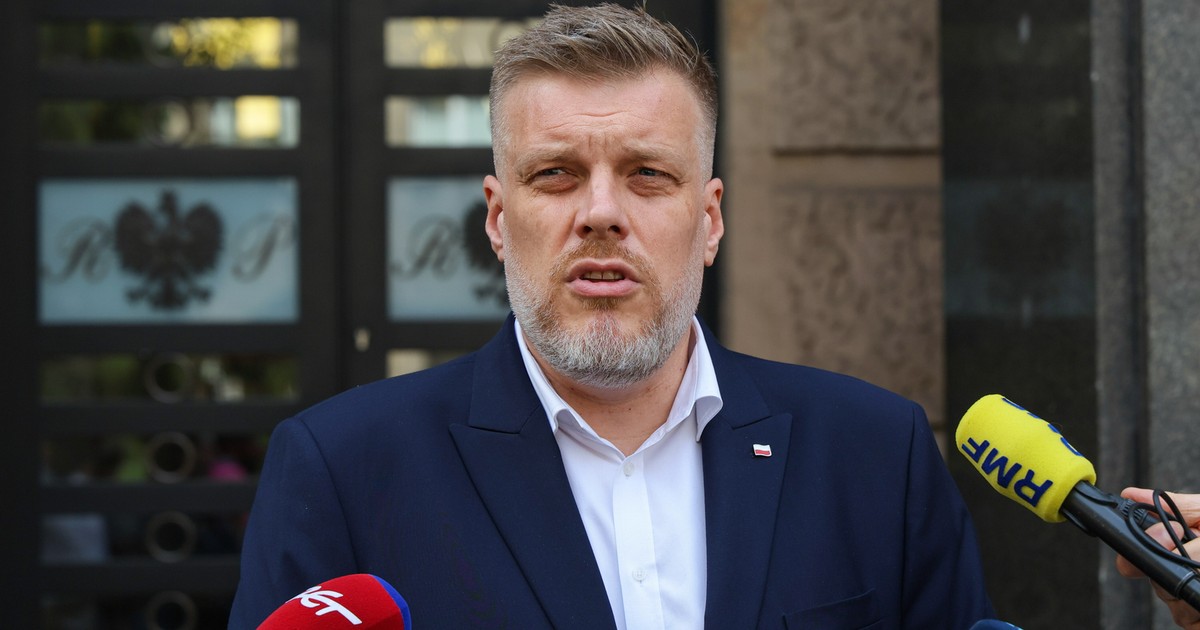Adrian Zandberg ostro o działaniach rządu. "Próbują to przeprowadzić ...