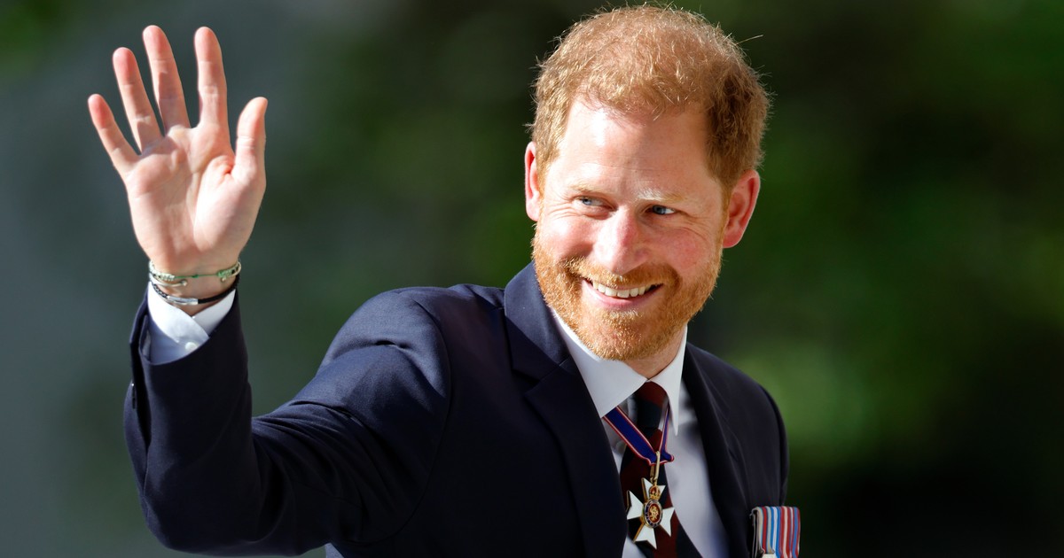 Harry zachowywał dystans. Chciał zapewnić sobie "możliwość wyjścia z ...