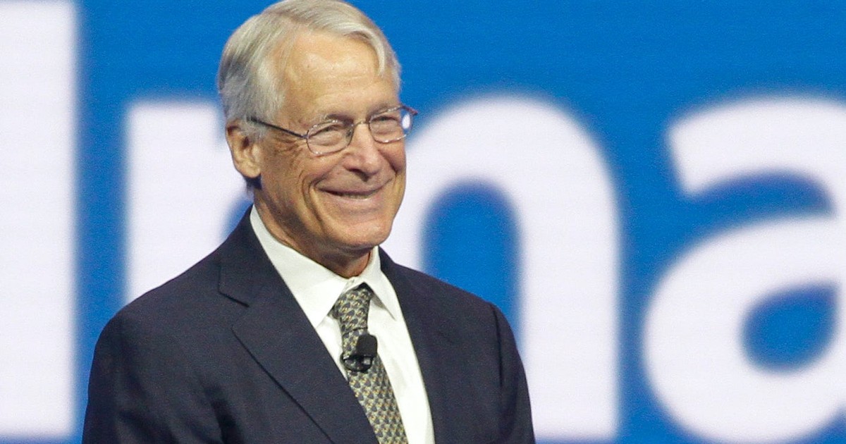 Meet Rob Walton, the Walmart heir worth $79.8 billion who's retiring ...