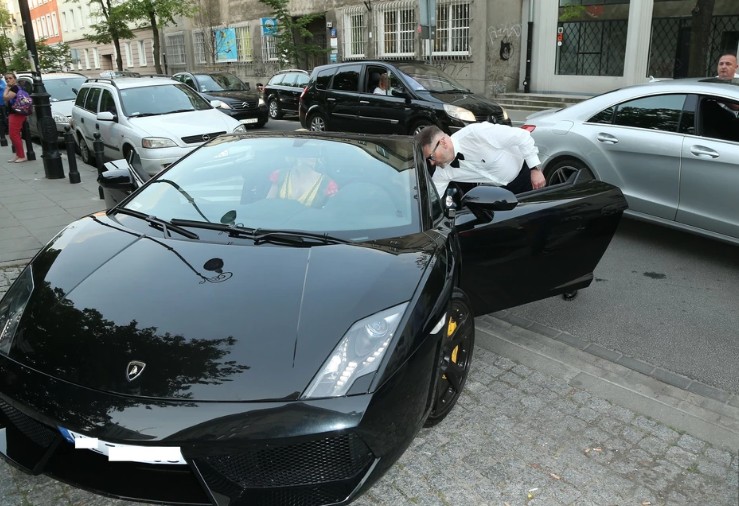 Kuba Wojewódzki ma drogi samochód. Jakie auta mają polskie gwiazdy ...