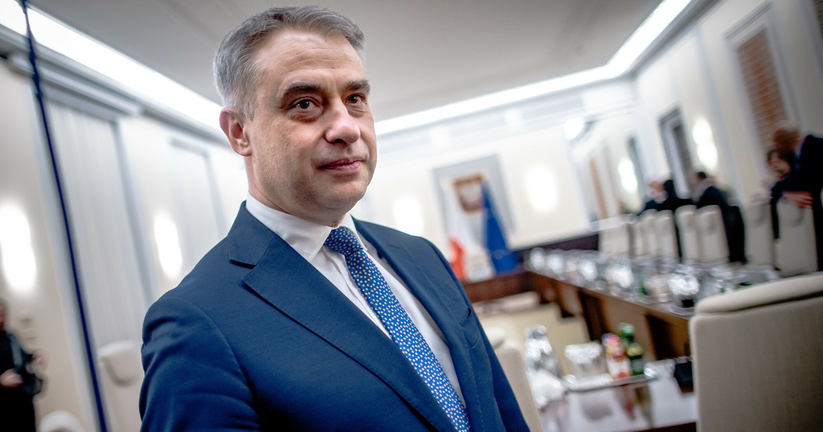 Minister zapowiada walkę ze śmieciówkami mimo decyzji Donalda Tuska