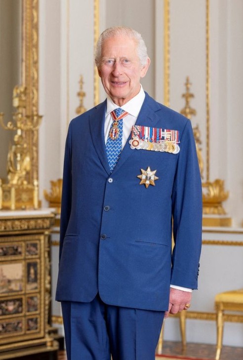 Nowe portrety króla Karola III i królowej Kamili. Fani rodziny są ...