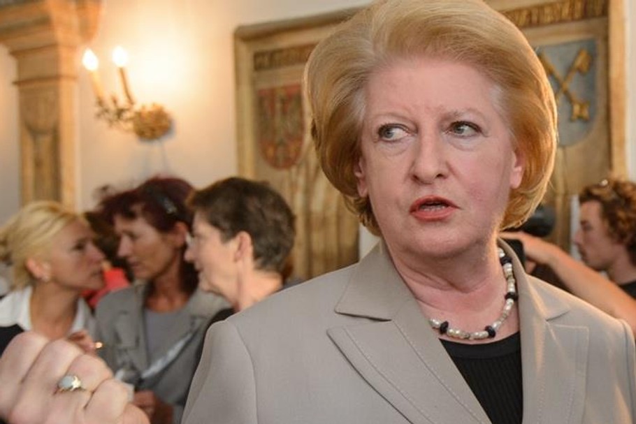 Hanna Suchocka, była premier RP, wraca z ambasady w Watykanie - Polska ...