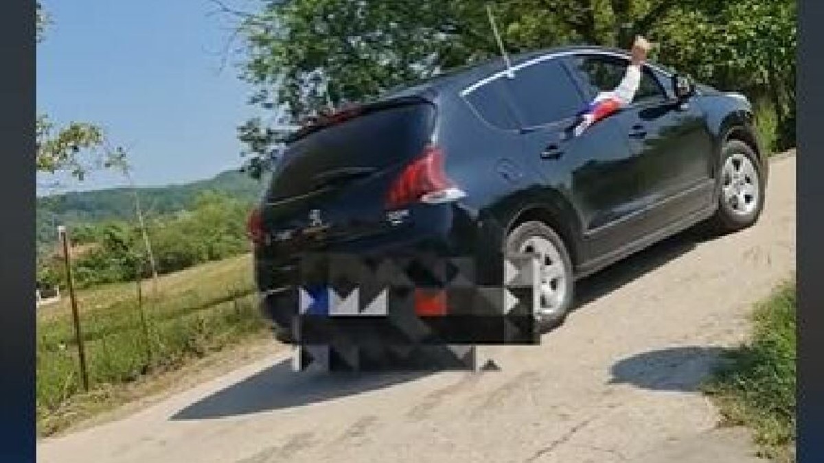 Preterali u slavlju: Pucnjava u svadbenoj koloni u naselju kod Banjaluke prestrašila vozače ...