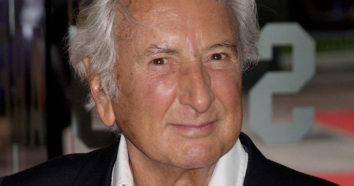 75-letni reżyser szykuje się do swojego pierwszego ślubu - Film