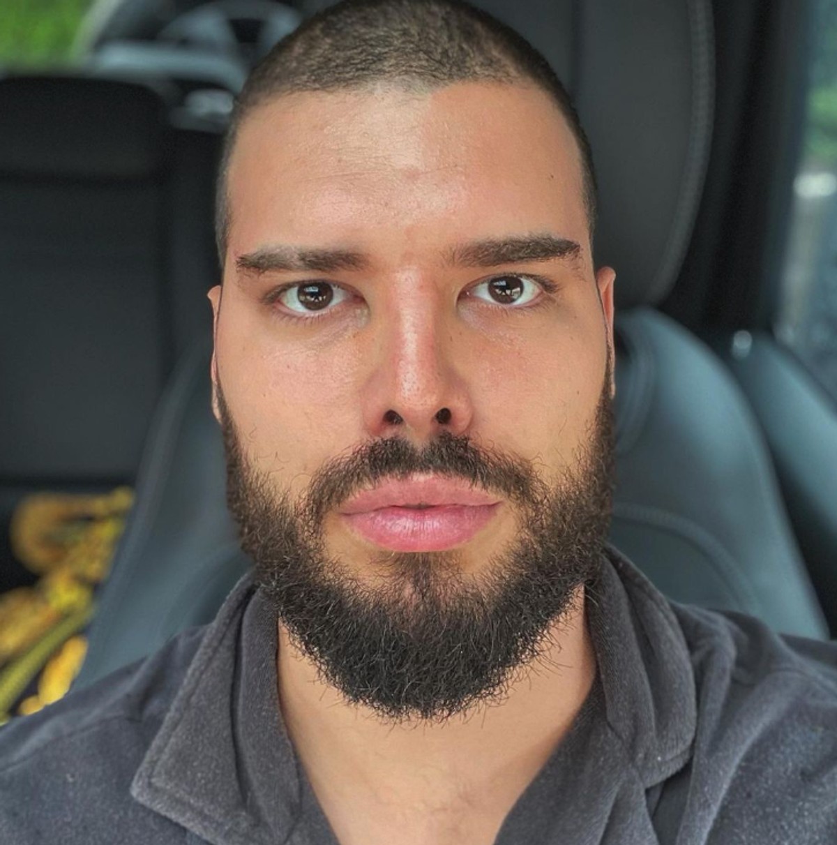 Opljačkan Adam Adaktar: Iz stana na Vračaru lopovi mu odneli skupocene ...