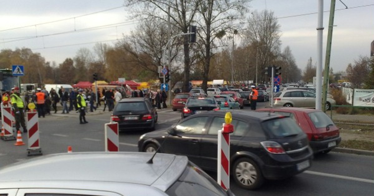 Zmiany organizacji ruchu wokół cmentarzy - Wiadomości