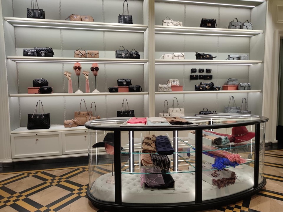 Butik Gucci w Warszawie. Tak wygląda w środku - Kobieta