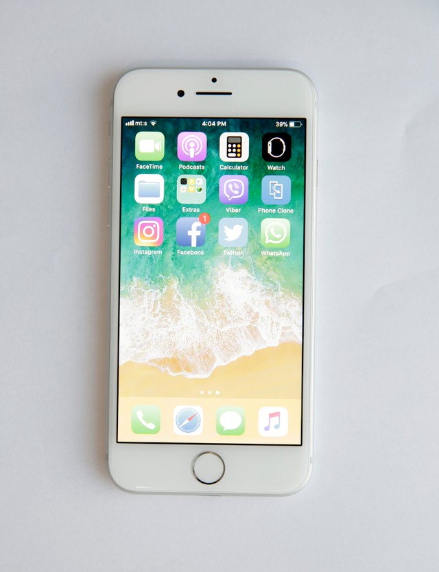 Može li ajfon i dalje da nosi titulu najboljeg telefona? Ajfon 8 na ...