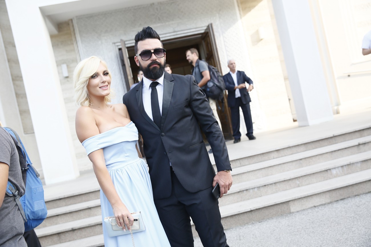 Na svadbi Stevana Anđelkovića PUNO POZNATIH LIČNOSTI, ona je sve ...